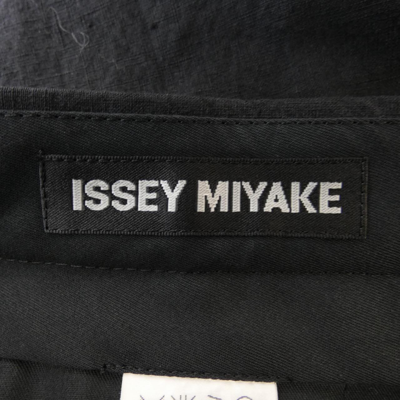 コメ兵|【ヴィンテージ】イッセイミヤケ ISSEY MIYAKE パンツ コメ兵|【ヴィンテージ】イッセイミヤケ ISSEY MIYAKE パンツ
