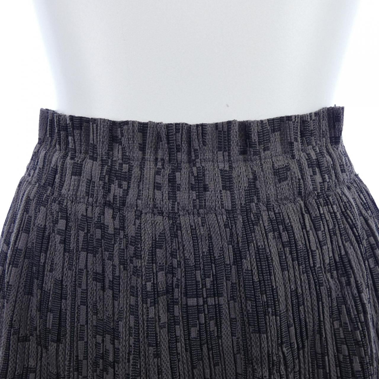コメ兵|プリーツプリーズ PLEATS PLEASE スカート|プリーツ コメ兵|プリーツプリーズ PLEATS PLEASE スカート|プリーツ